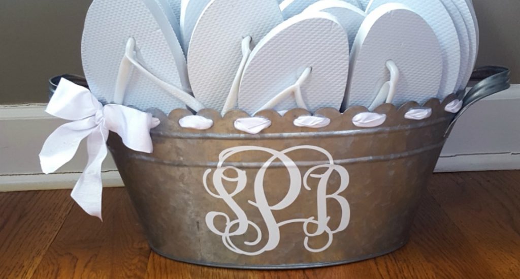 Why Should You Say “Yes” To Reception Flip Flops? - The Dydy Shop ...
